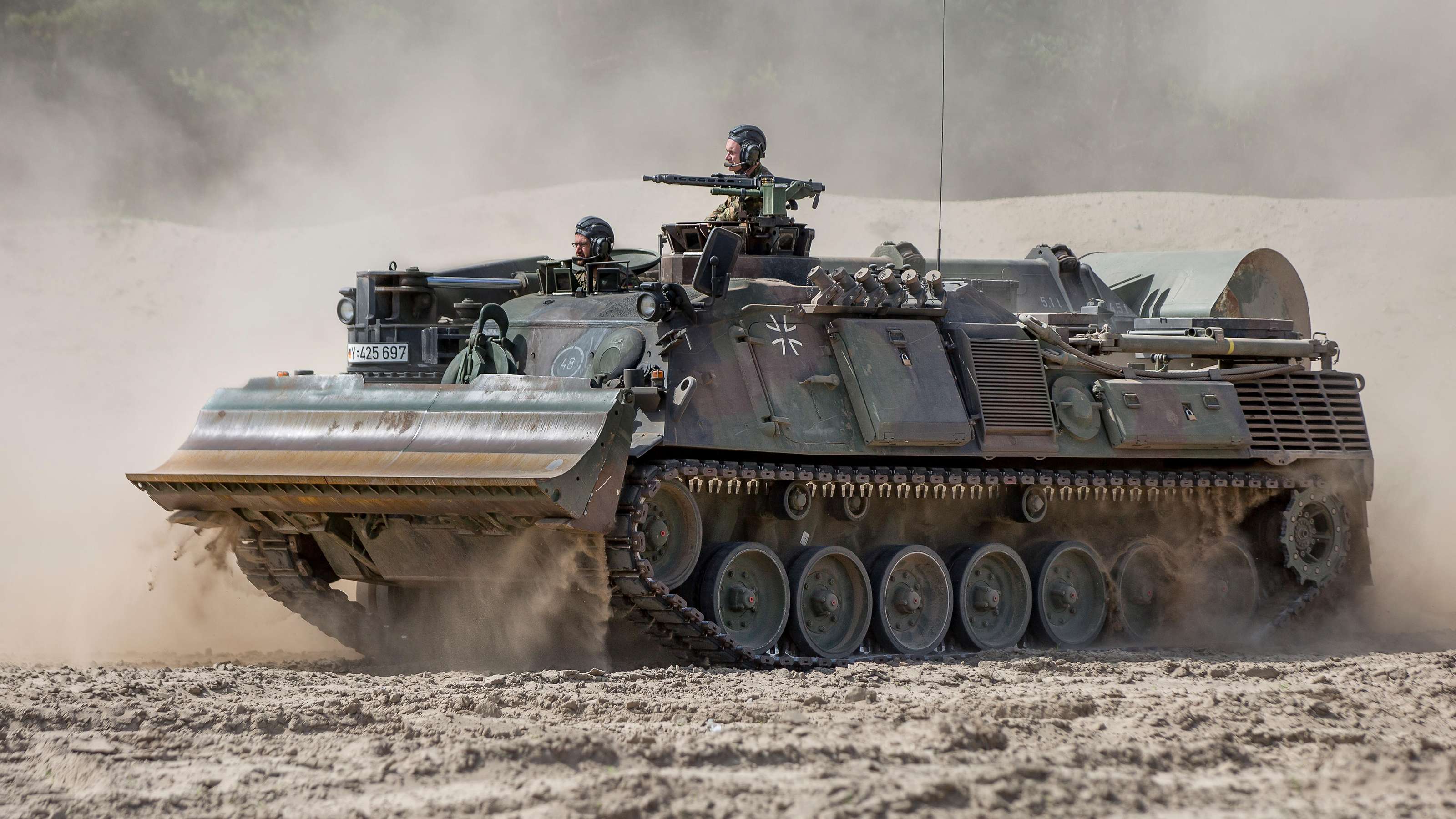 Ausrüstung und Technik: Der Pionierpanzer Dachs