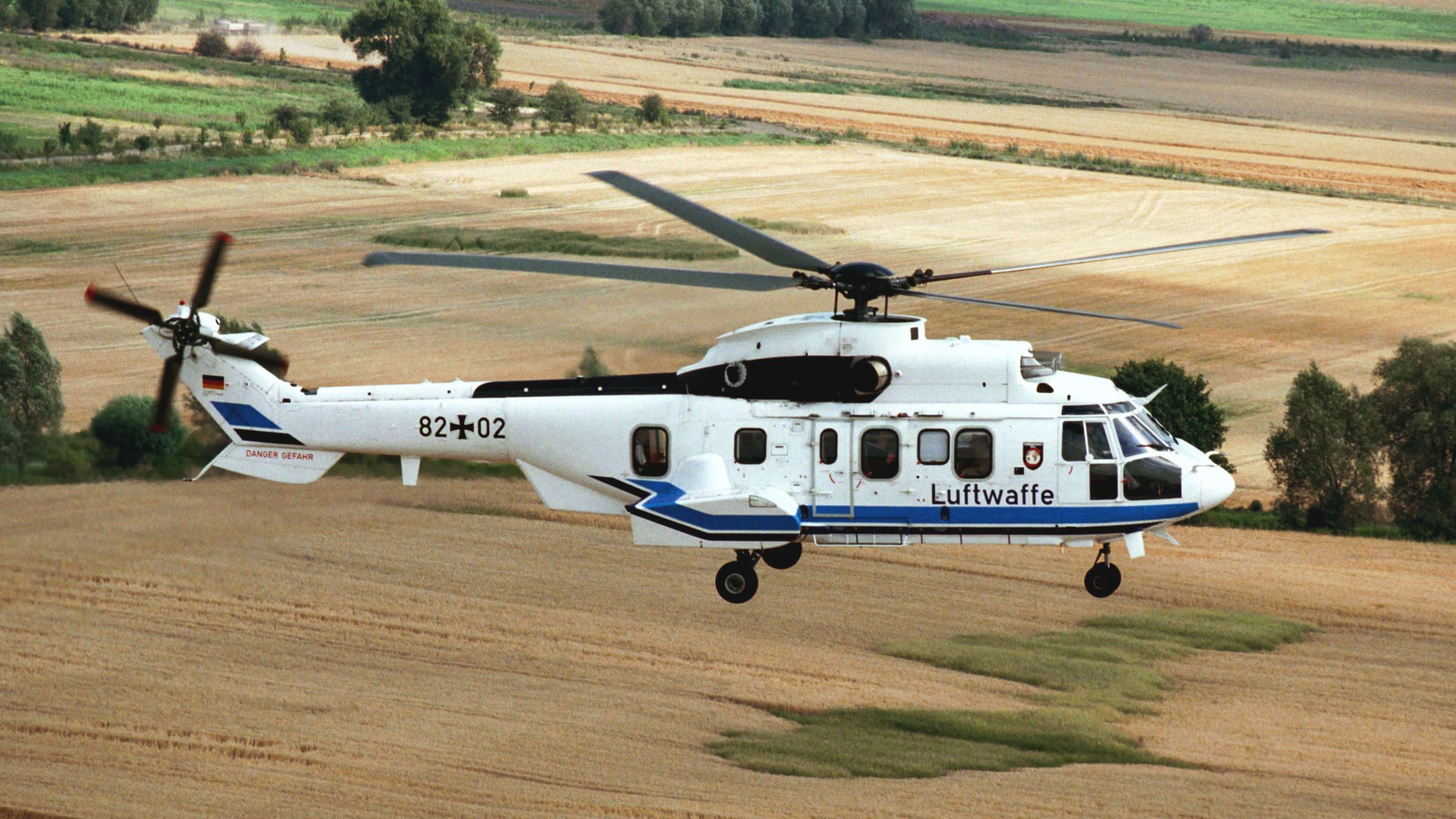 Ausrüstung und Technik: Der VIP-Hubschrauber Cougar AS 532 Ausrüstung und Technik: Der VIP-Hubschrauber Cougar AS 532