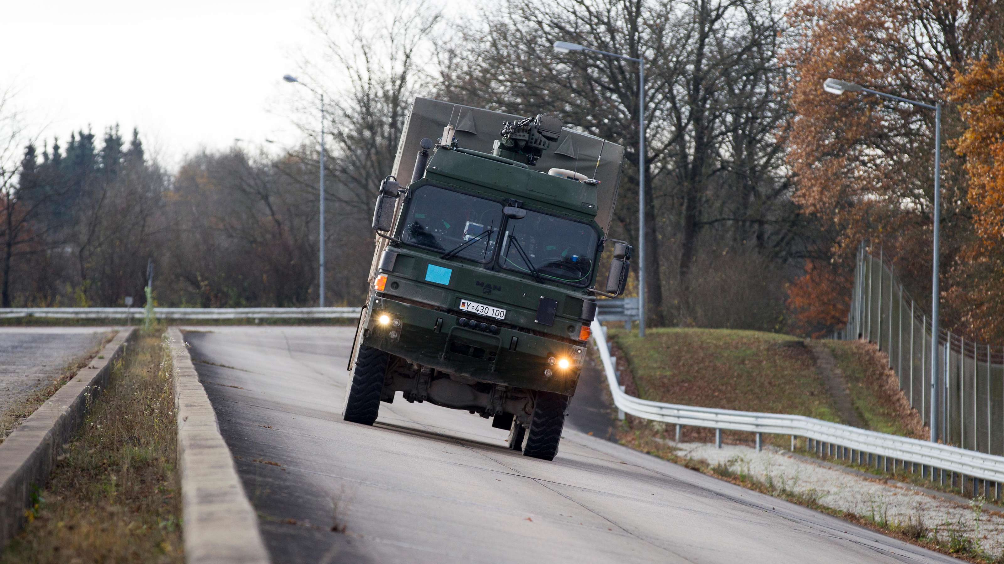 Erprobungsfahrt eines LKW bei der WTD 41