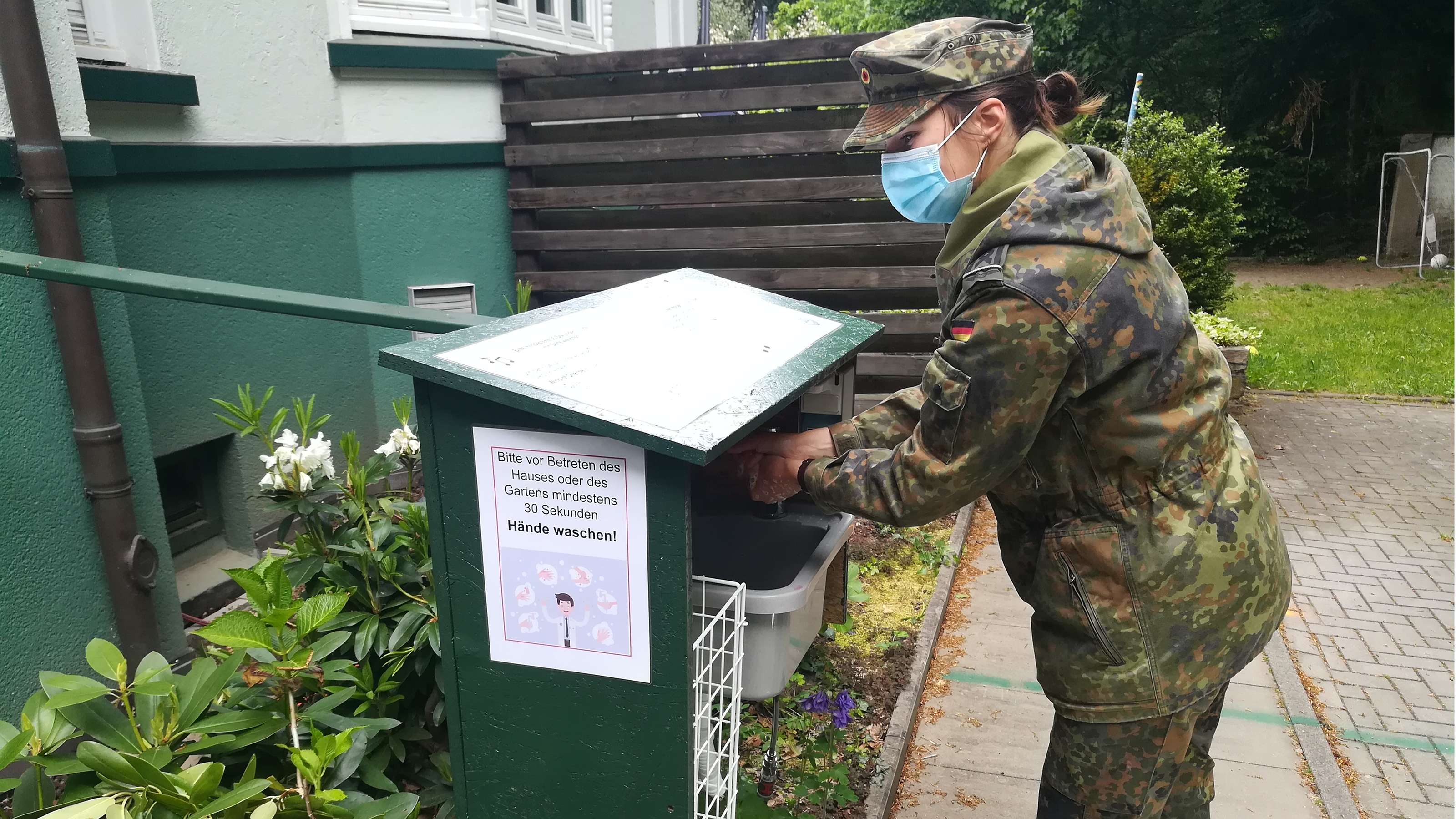 30 Sekunden summen und waschen