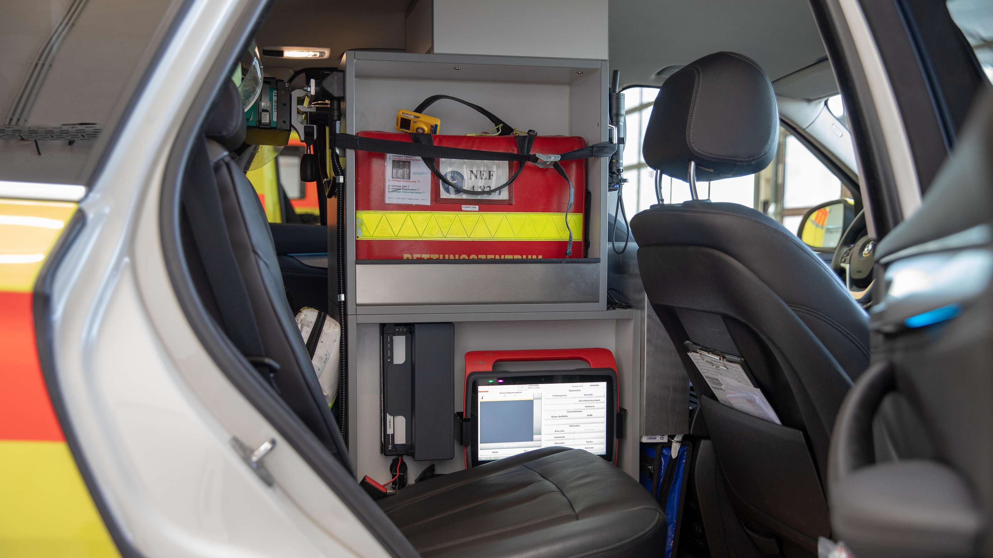 notarztsitz-notarzteinsatzfahrzeug.jpg