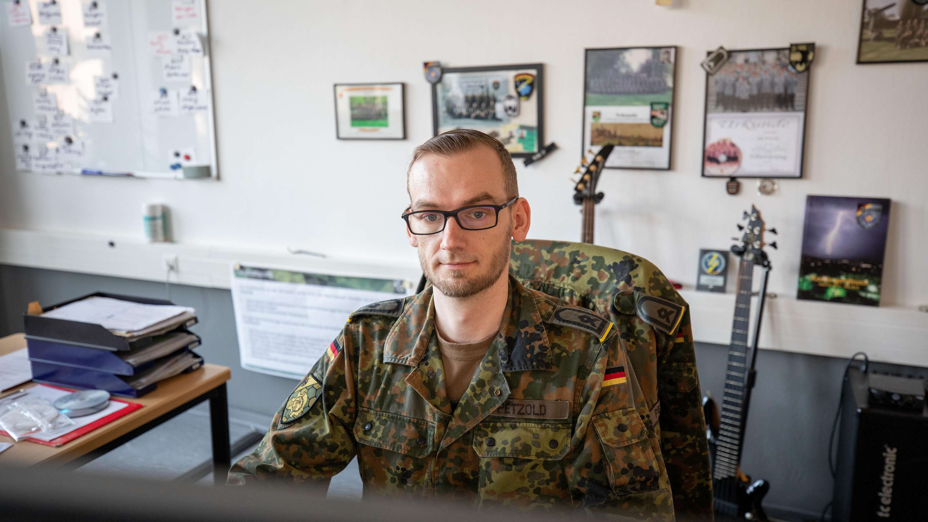 Hauptfeldwebel Petzold – Spezialist im Hintergrund