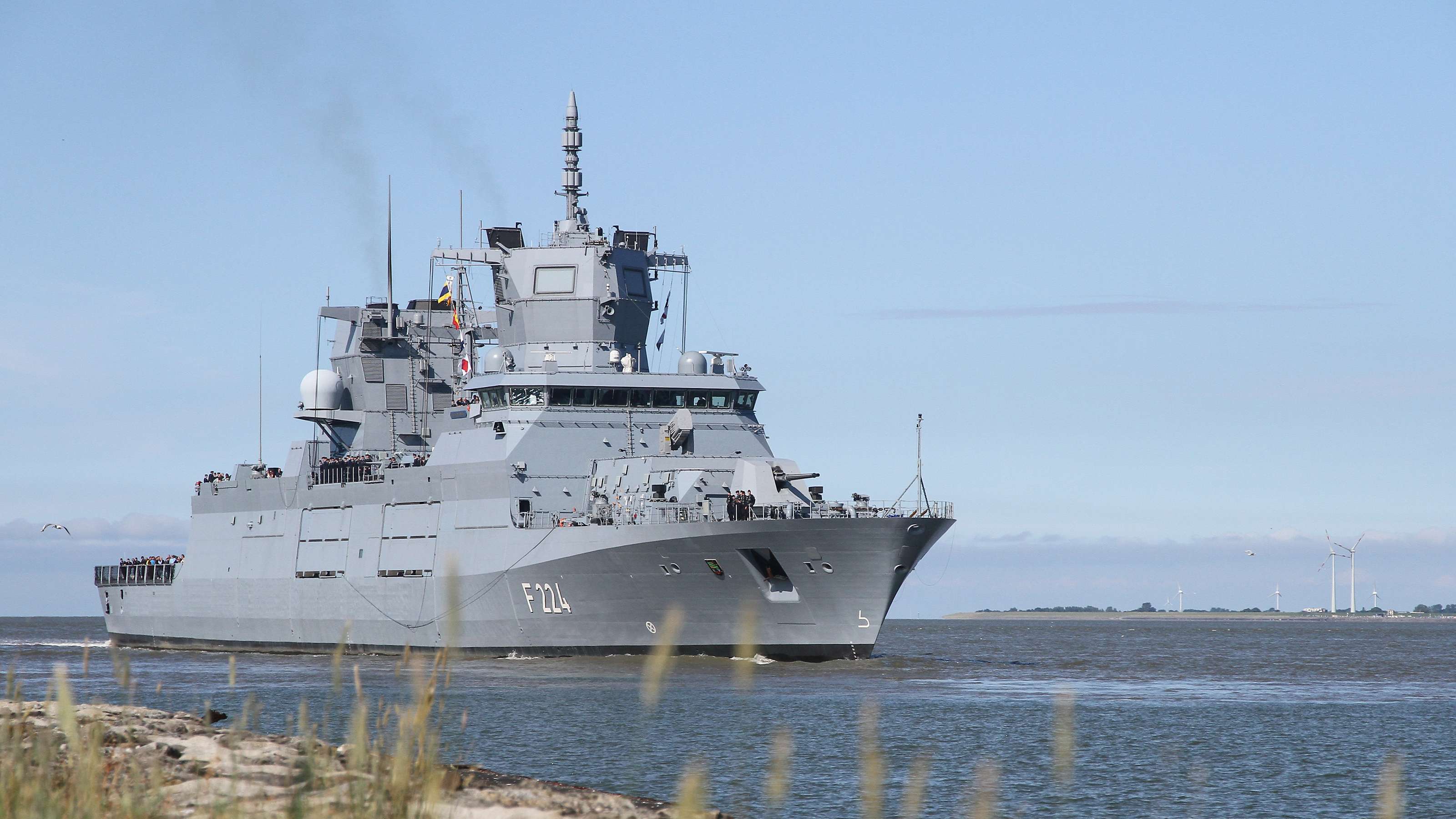 The Bundeswehr takes delivery of the frigate “Sachsen-Anhalt”