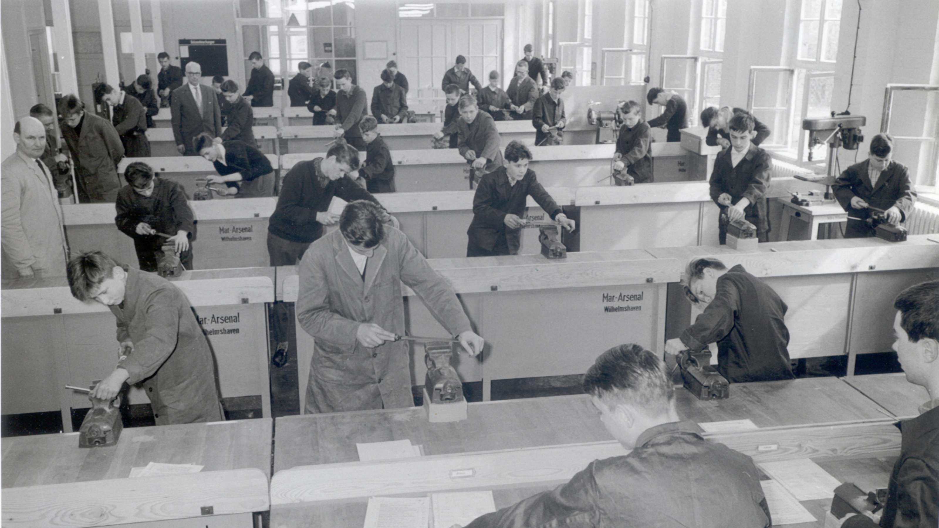 The Naval Arsenal’s training workshop turns 60