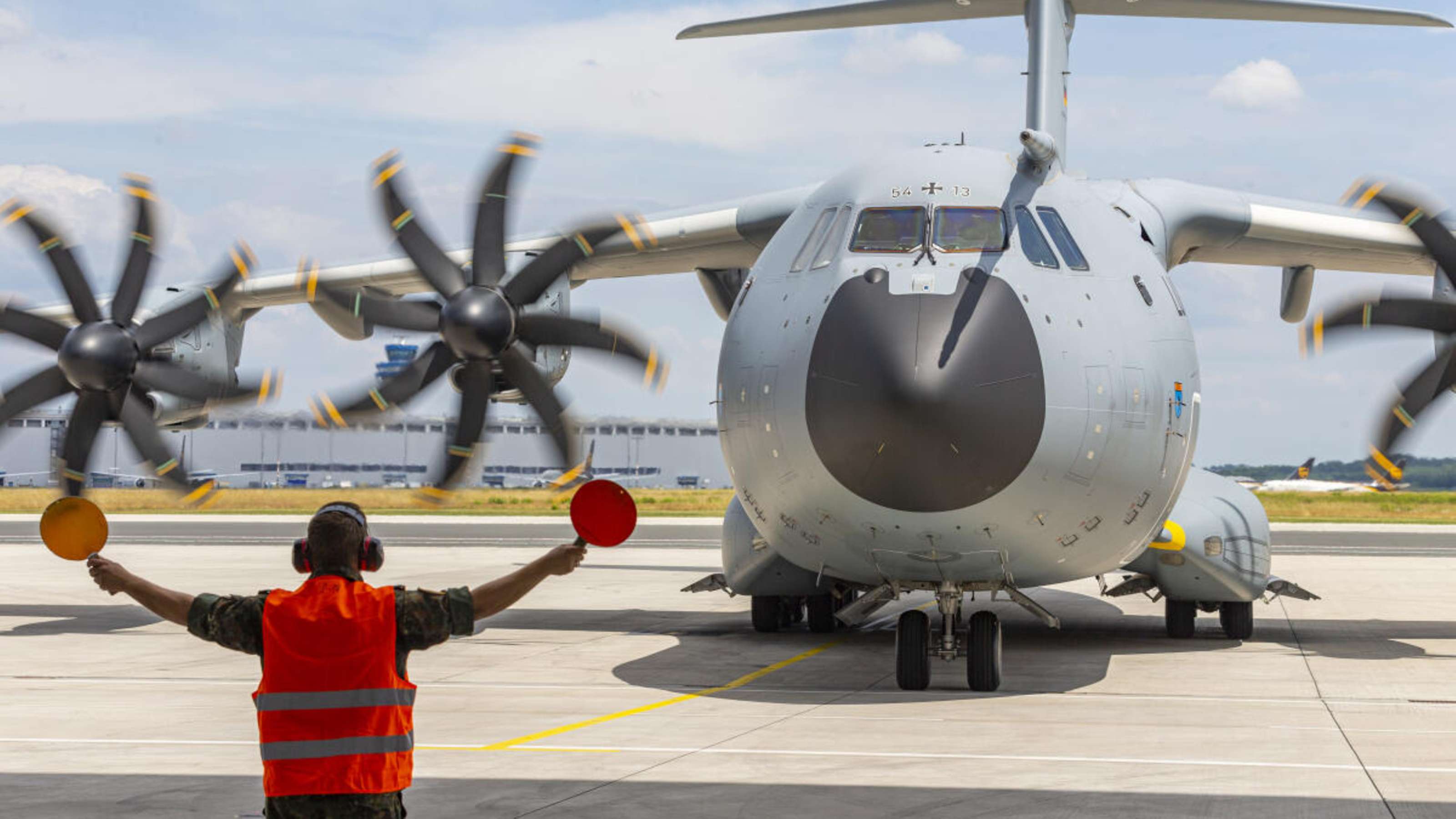 ukraine-medevac-fluege-luftwaffe