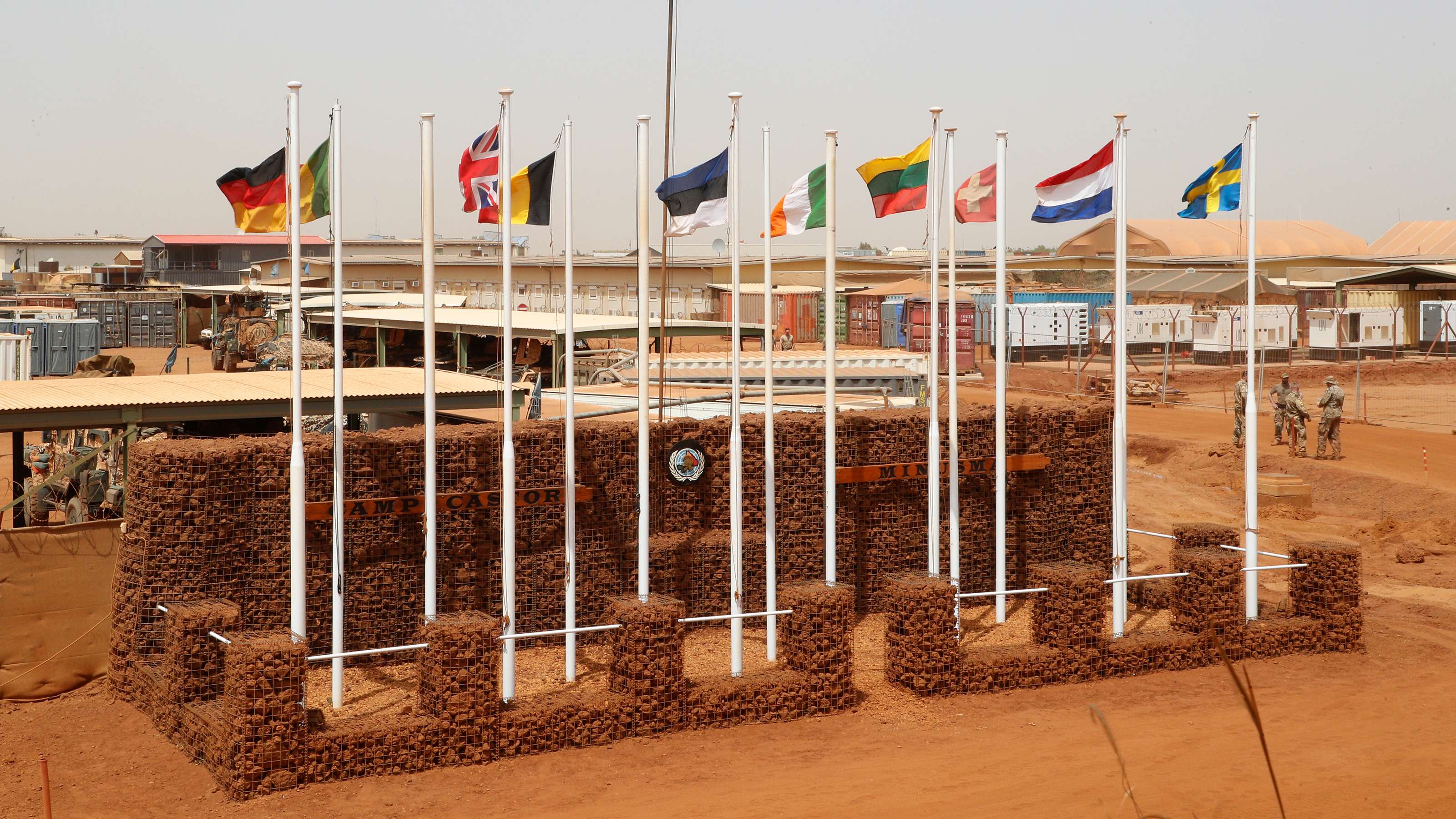 Hoher Besuch im Camp Castor in Mali