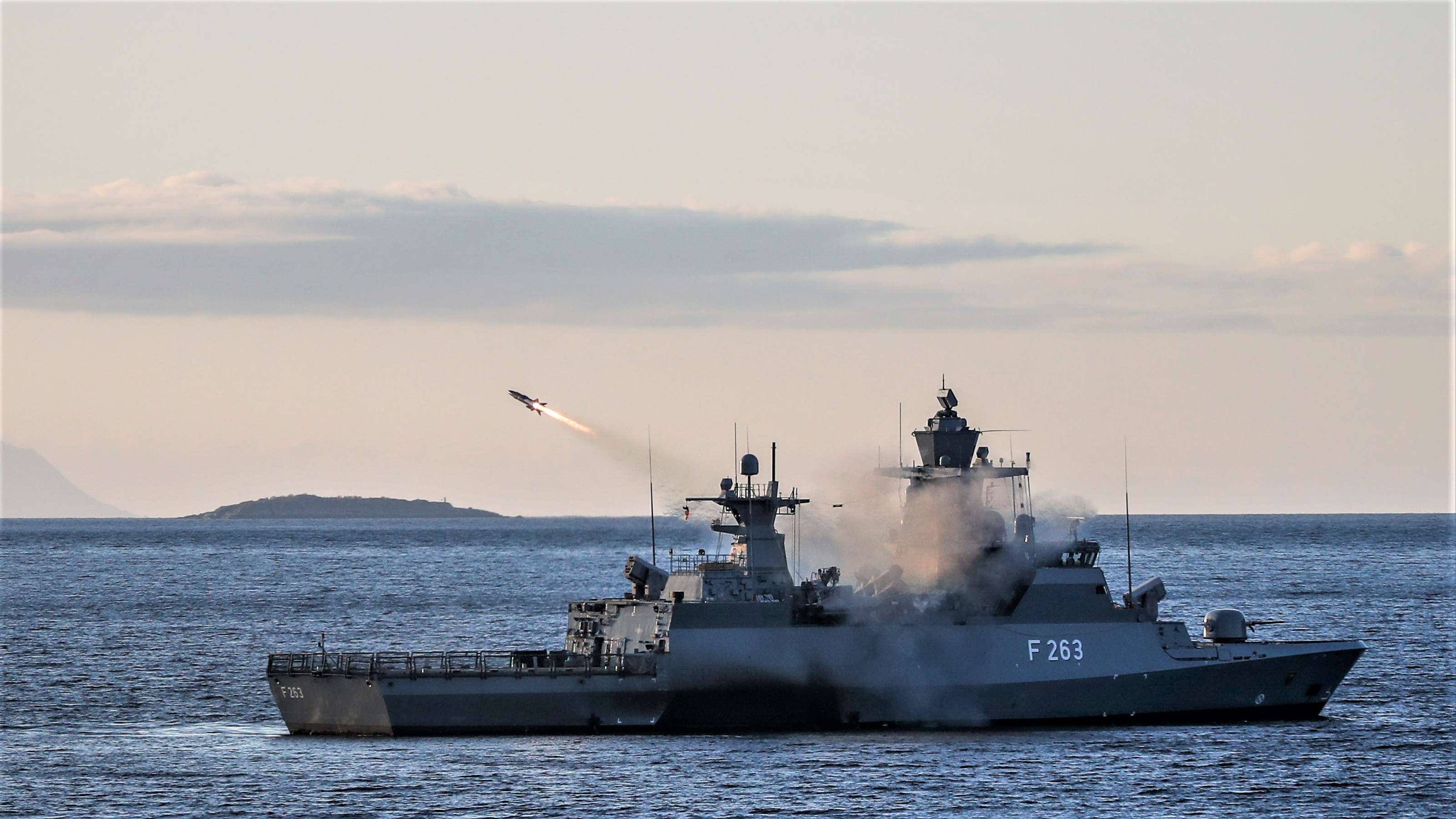 Missile training: First RBS launch against land target