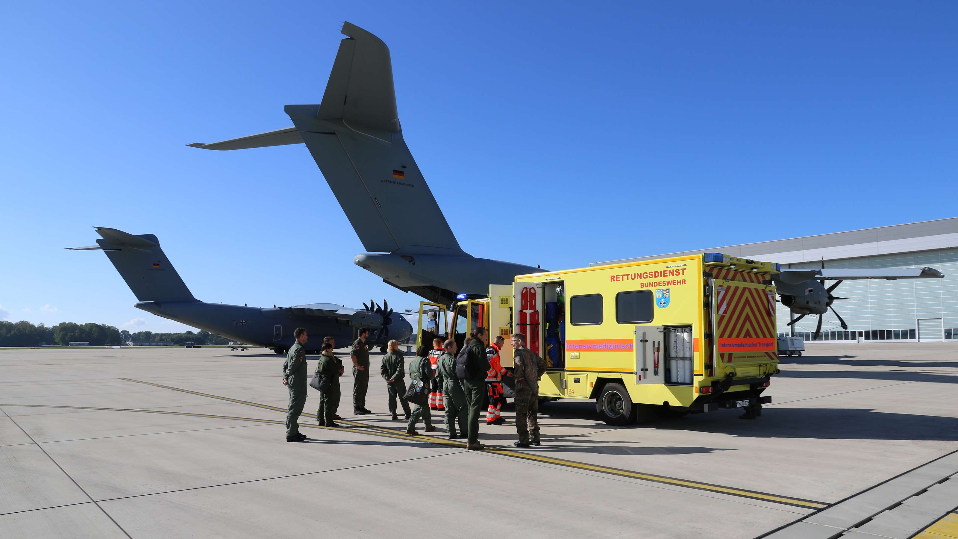 luftwaffe-beteiligt-sich-mit-kernkompetenz-evakuierung