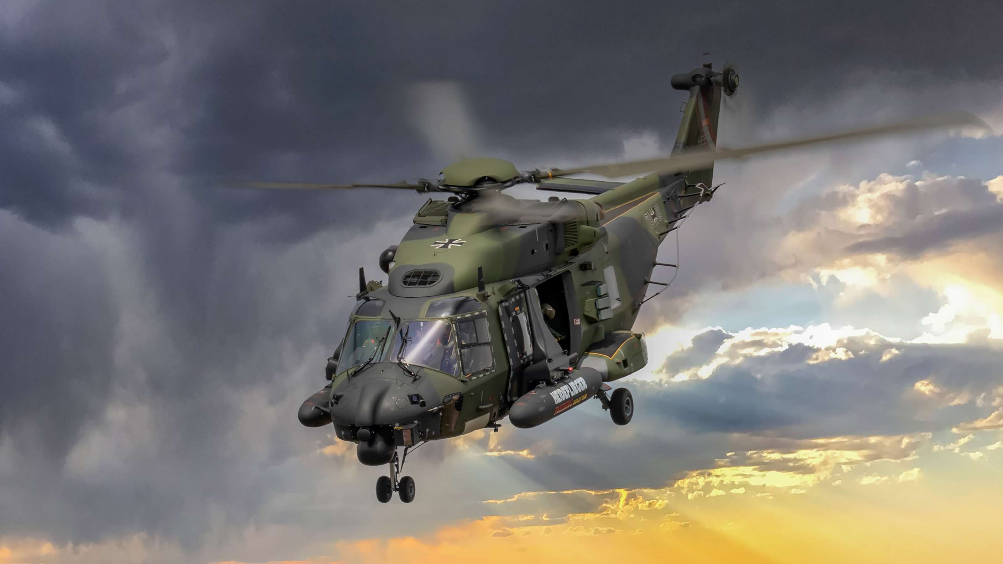 Armeehubschrauber Hintergrundbilder