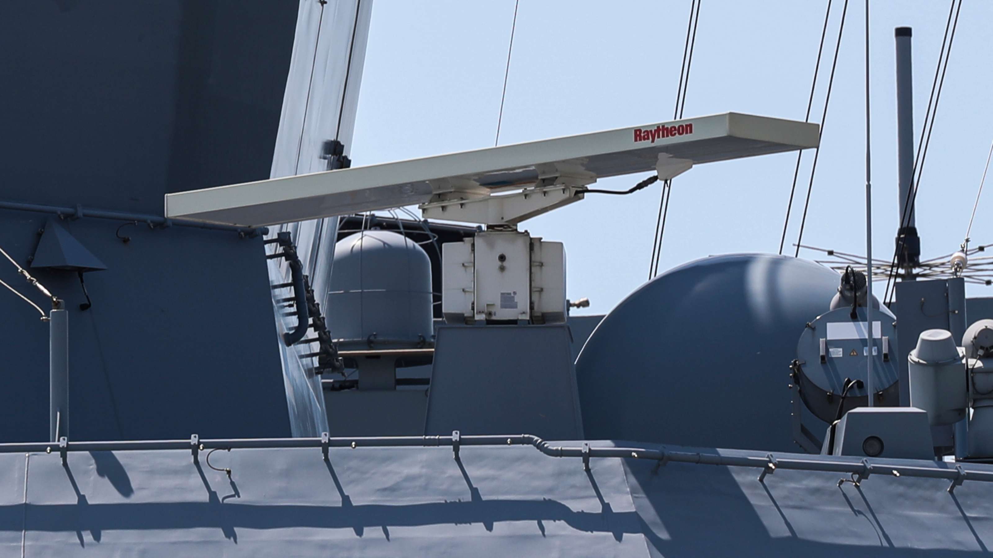 fregatte-f125-navigationsradar-nautoscan-nx.jpg