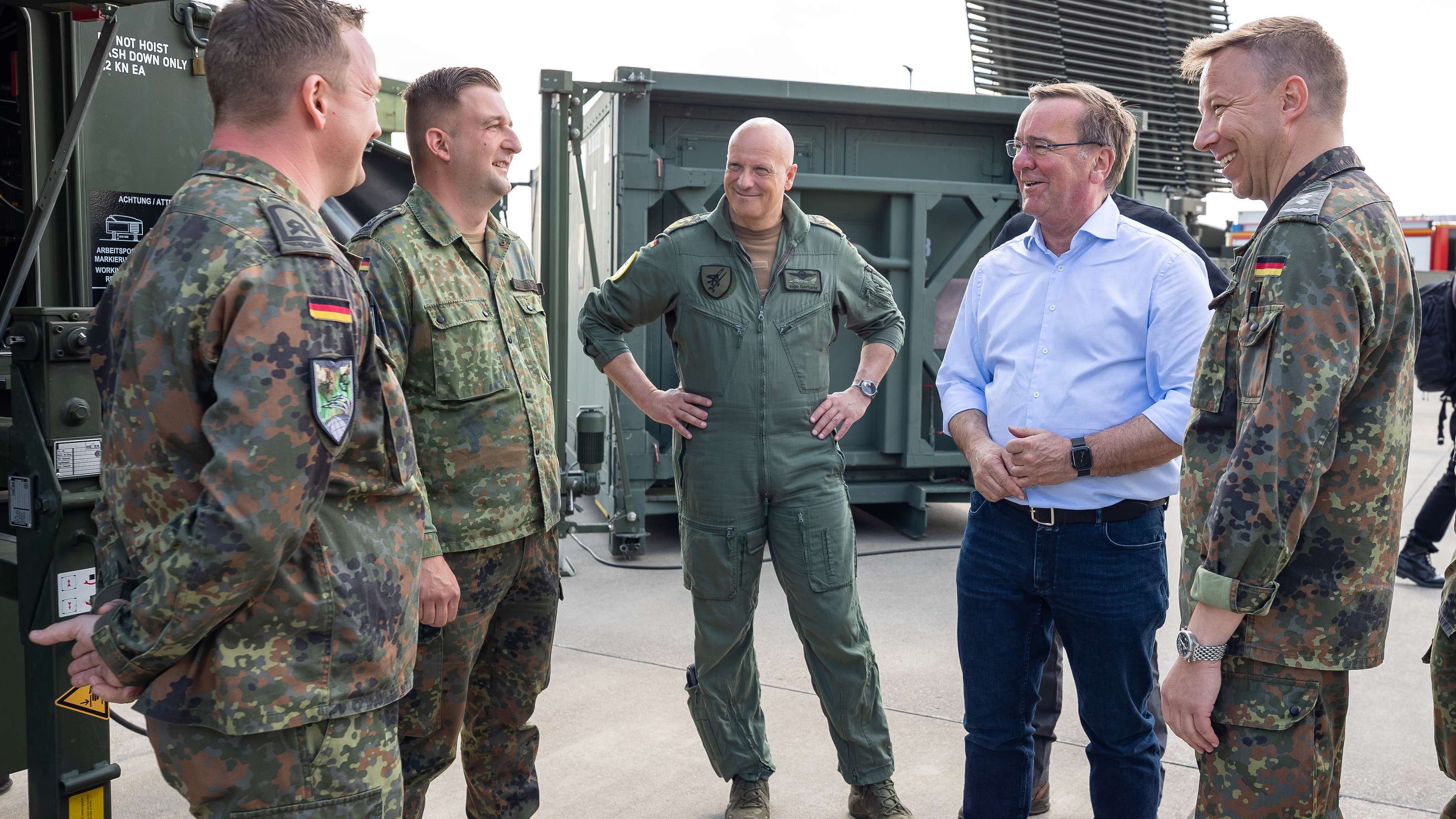 Antrittsbesuch des Verteidigungsministers bei der Luftwaffe