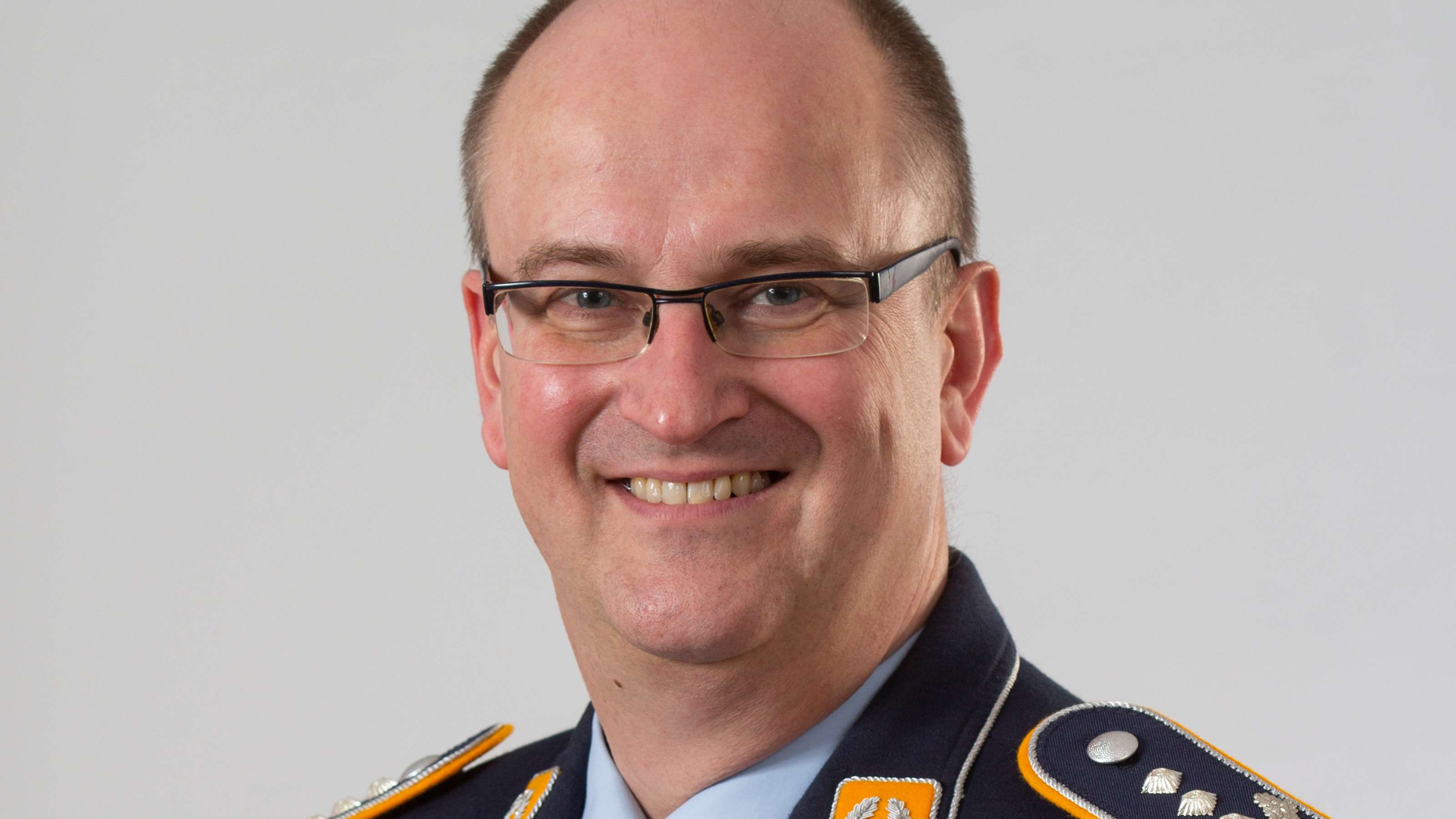 portraitoberst-boege.jpg
