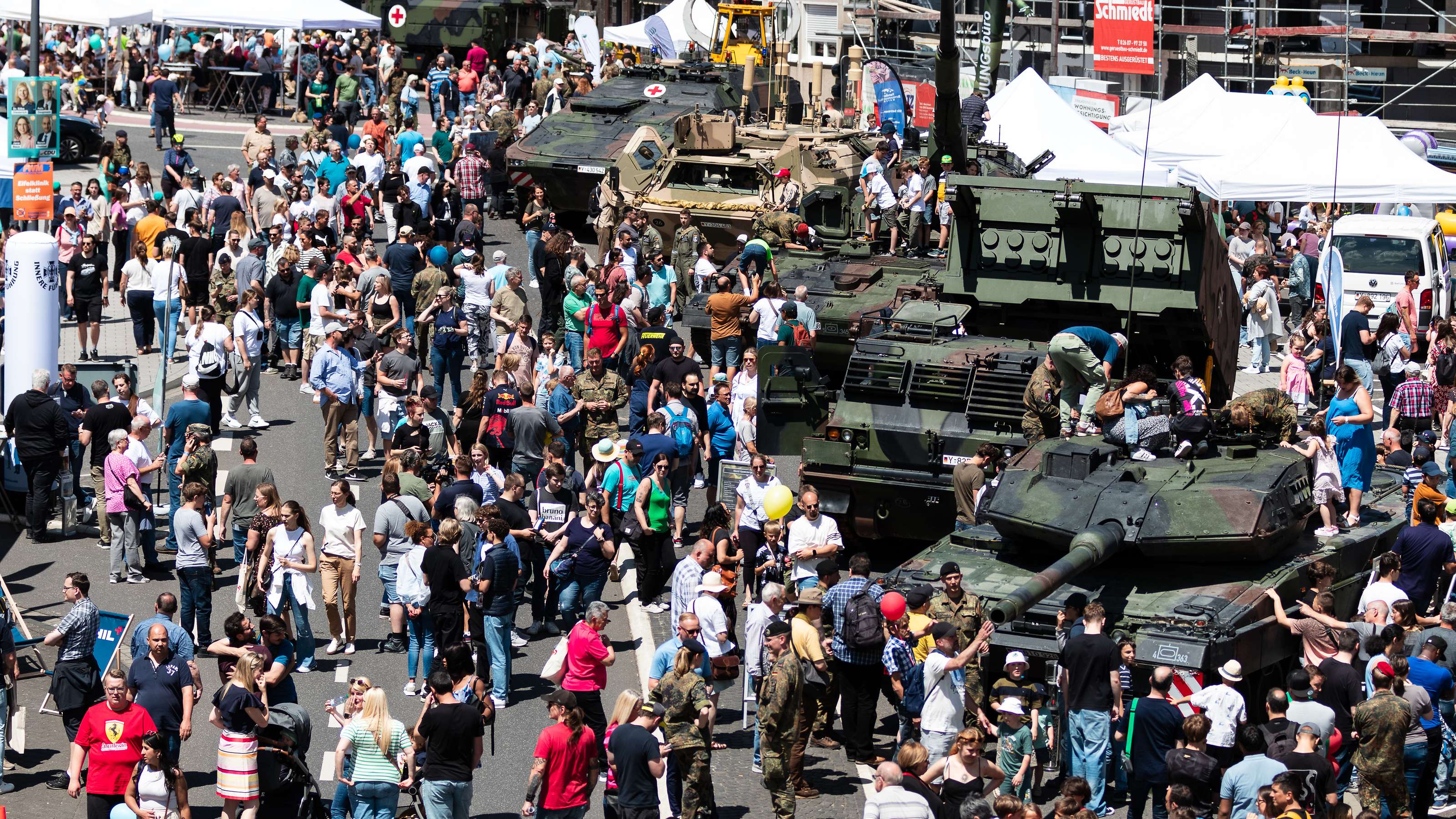 Tag der Bundeswehr 2024: Mit der Truppe in Kontakt treten